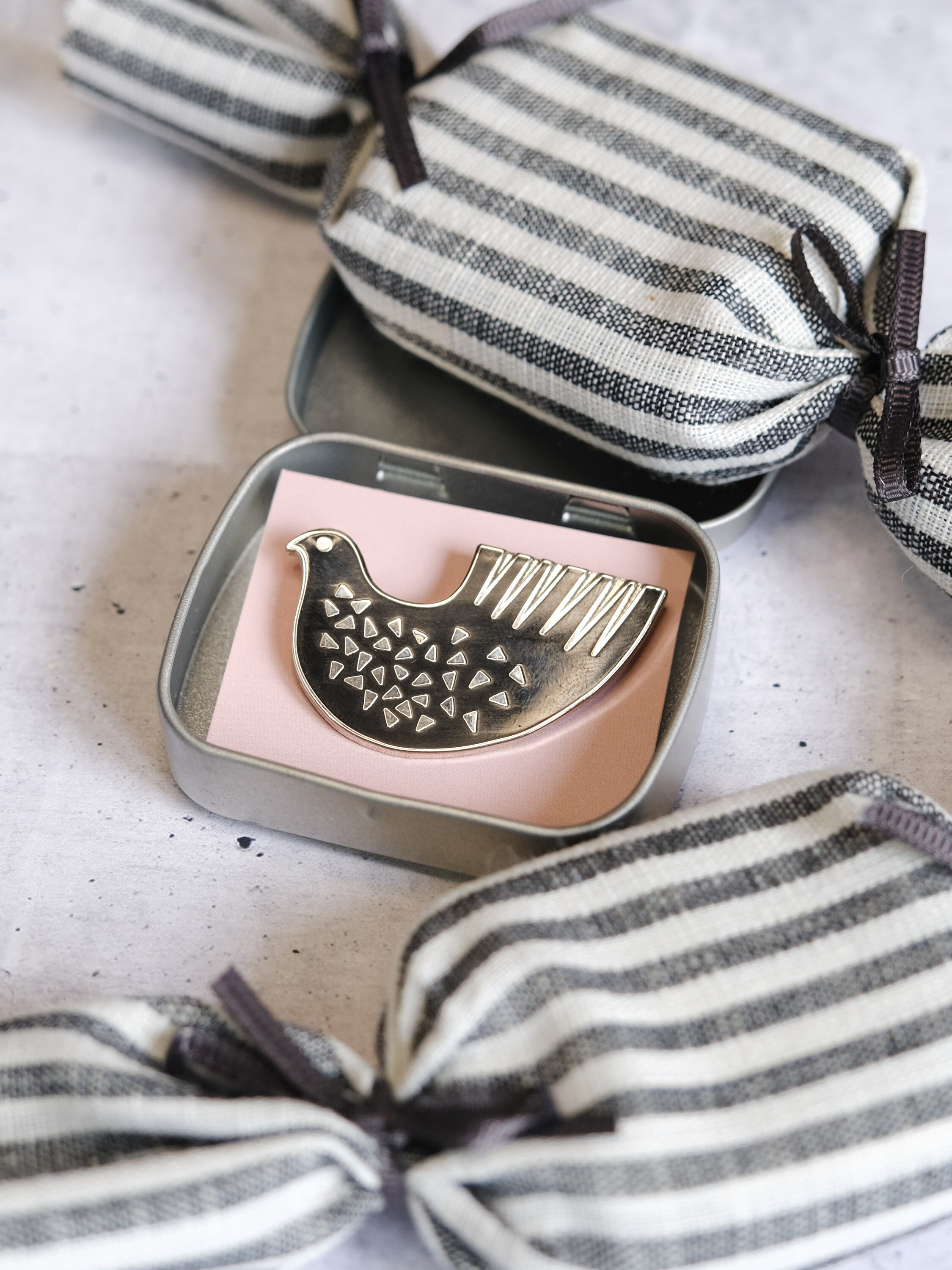 Set of Old Fashioned Humbugs Self Fill Wedding Favours Alternative ...
