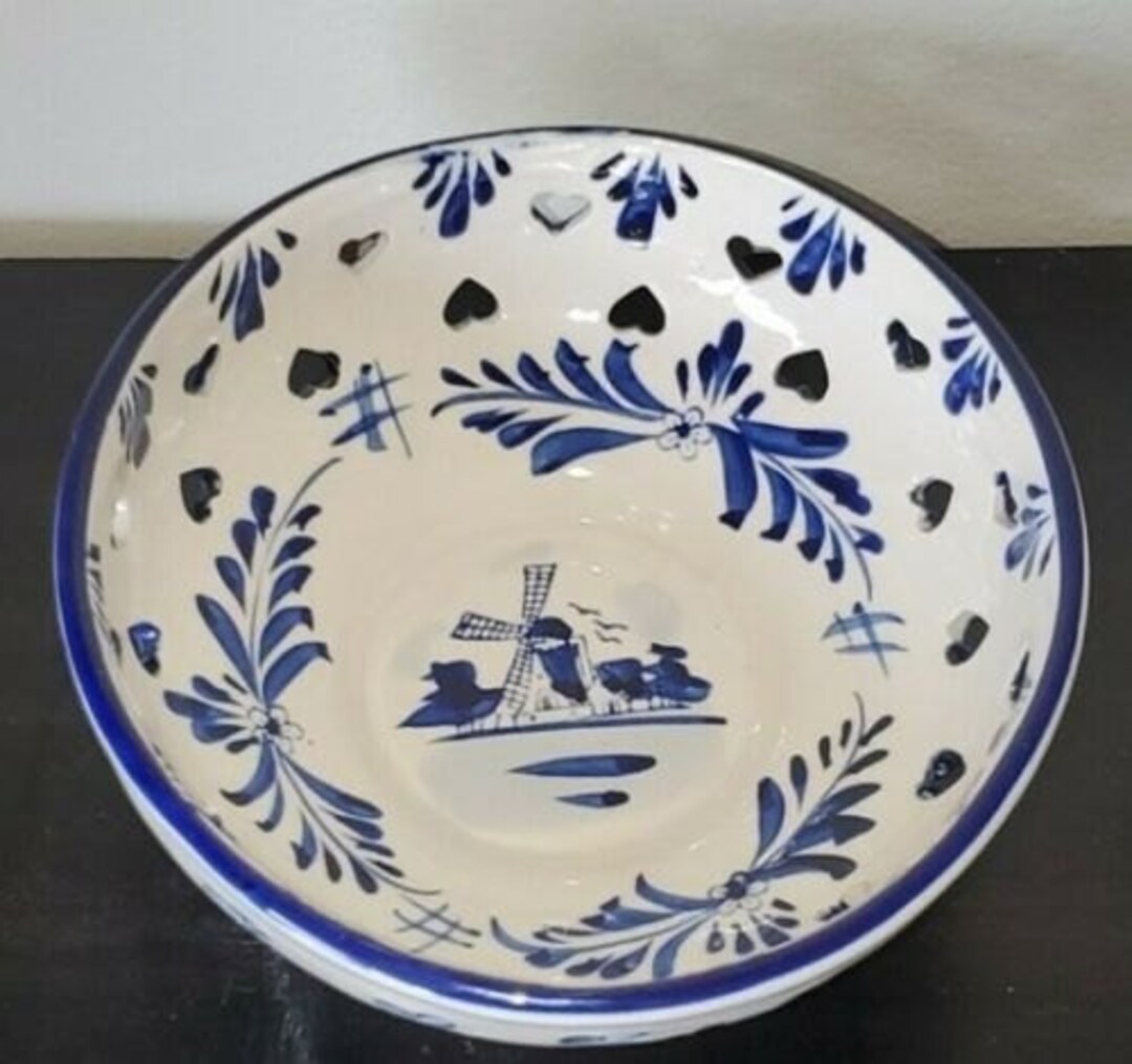 Vintage Ceramic Delft Holland Blue White Round Articulated Hearts ...
