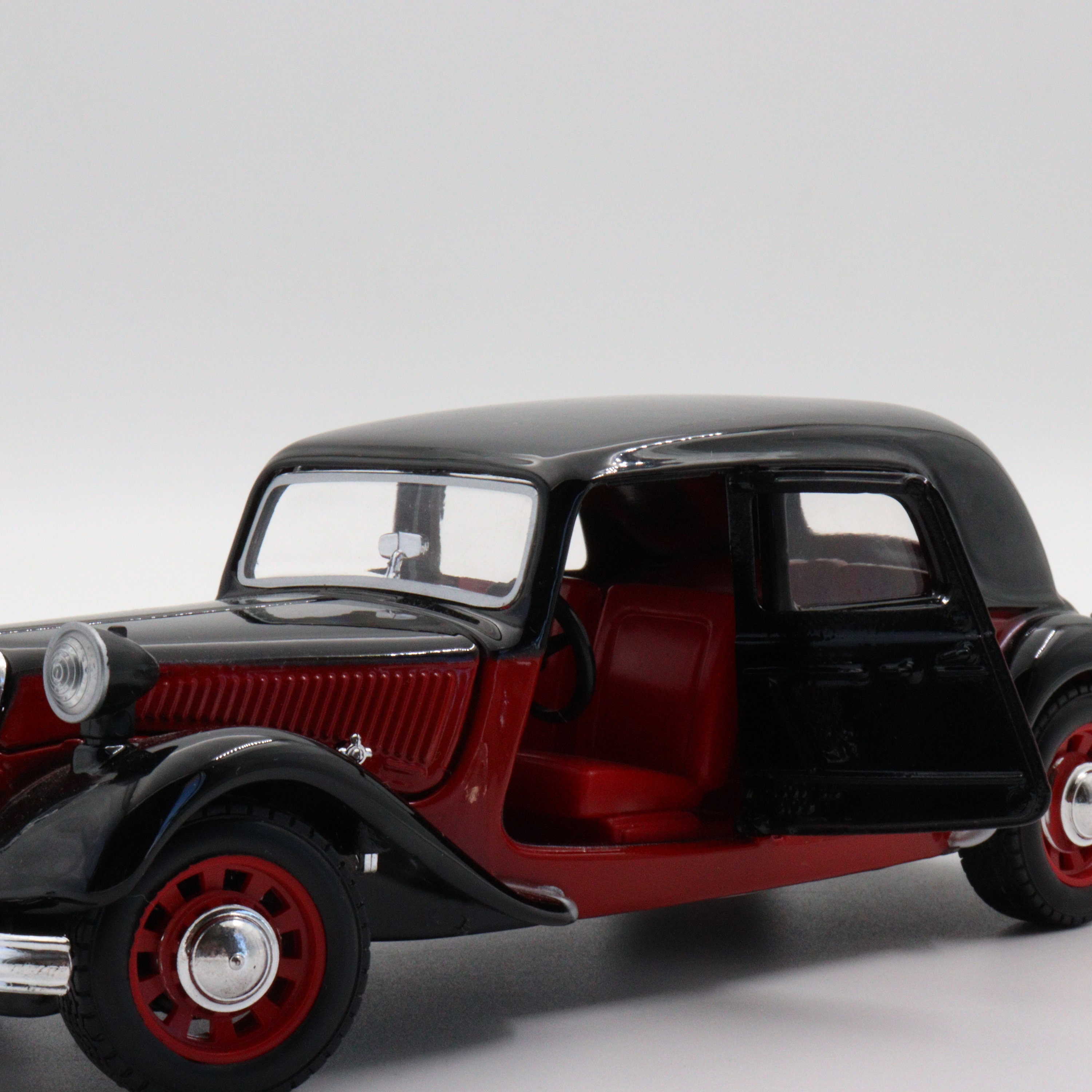 Burago Citroen 15cv 1938 Model Carscale 1:24 Diecast for ...