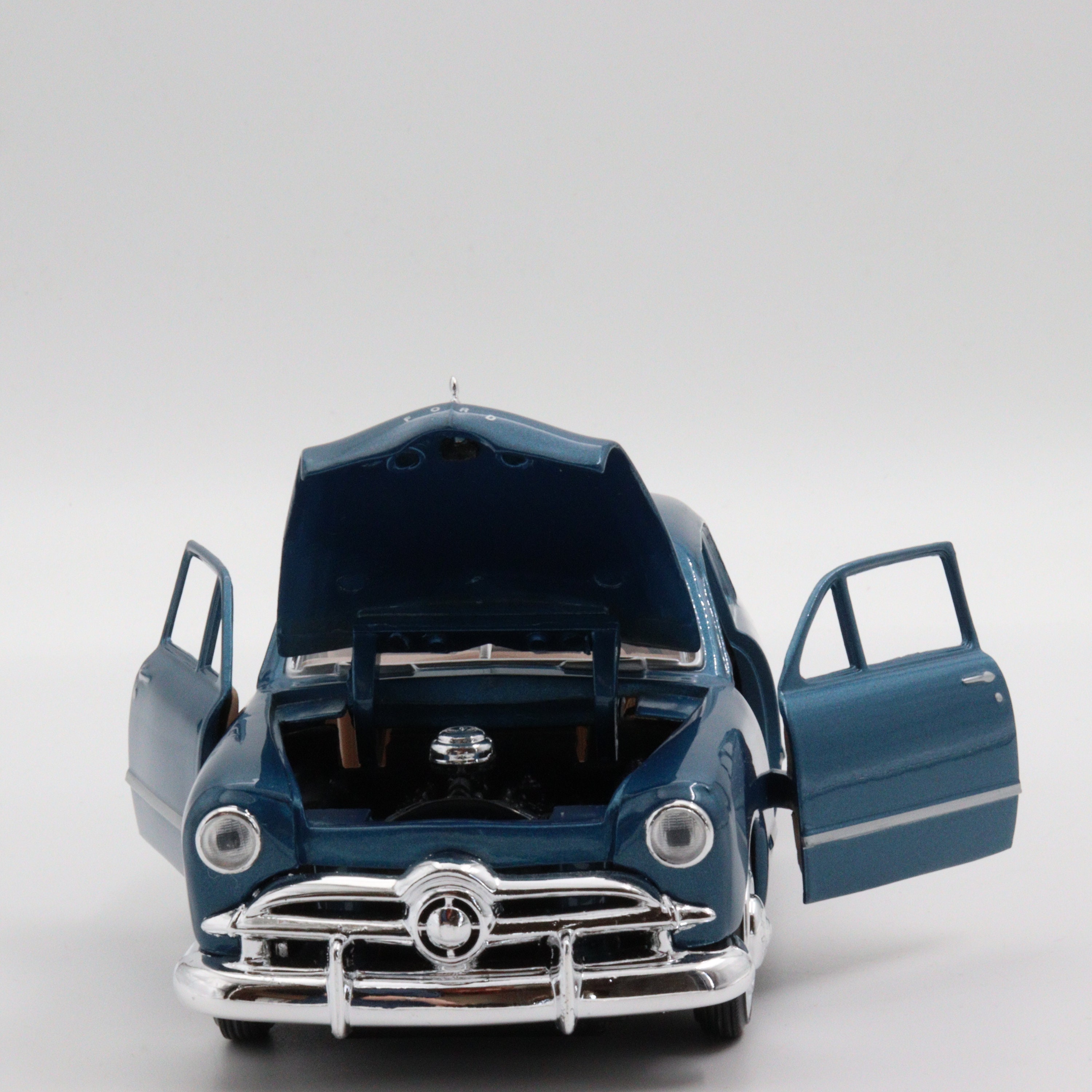 Motormax Ford Couplescale 1:24 Diecast Vintage Carclassic Model ...