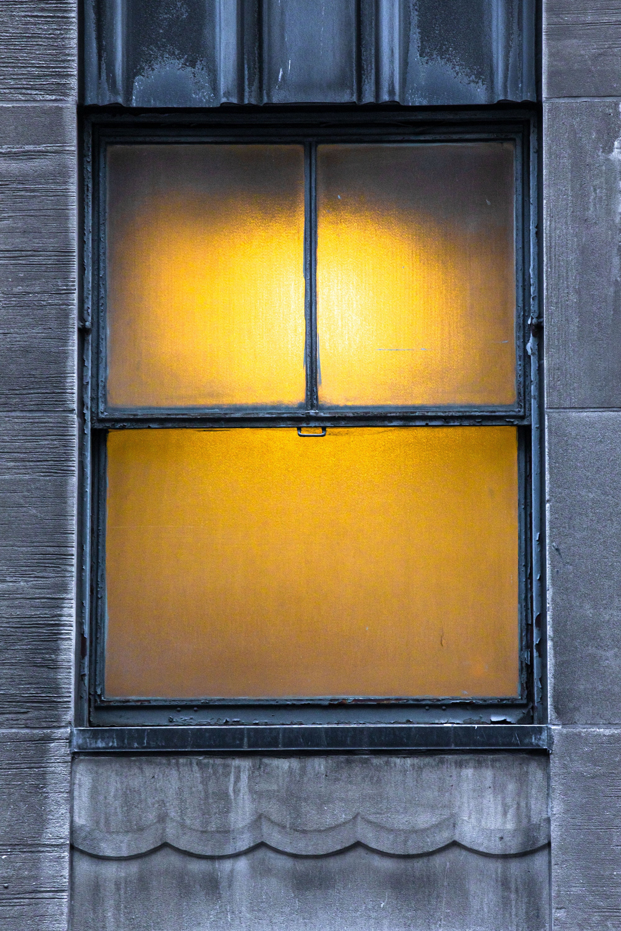 Set of 2 New York City Building WINDOWS ILLUMINATED, Modern Instant ...