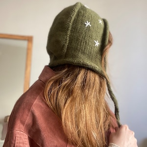 Handknit Bonnet, Dark Green Bonnet, Bohemian Floral Bonnet Hat ...