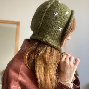 Handknit Bonnet, Dark Green Bonnet, Bohemian Floral Bonnet Hat ...