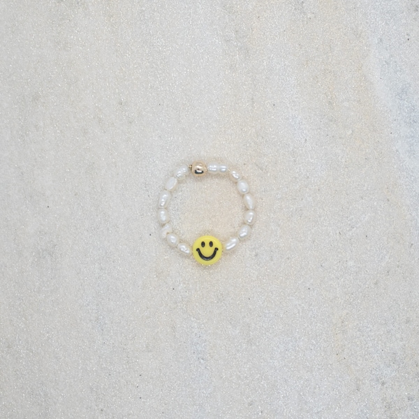 Smiley Ring - Etsy Canada