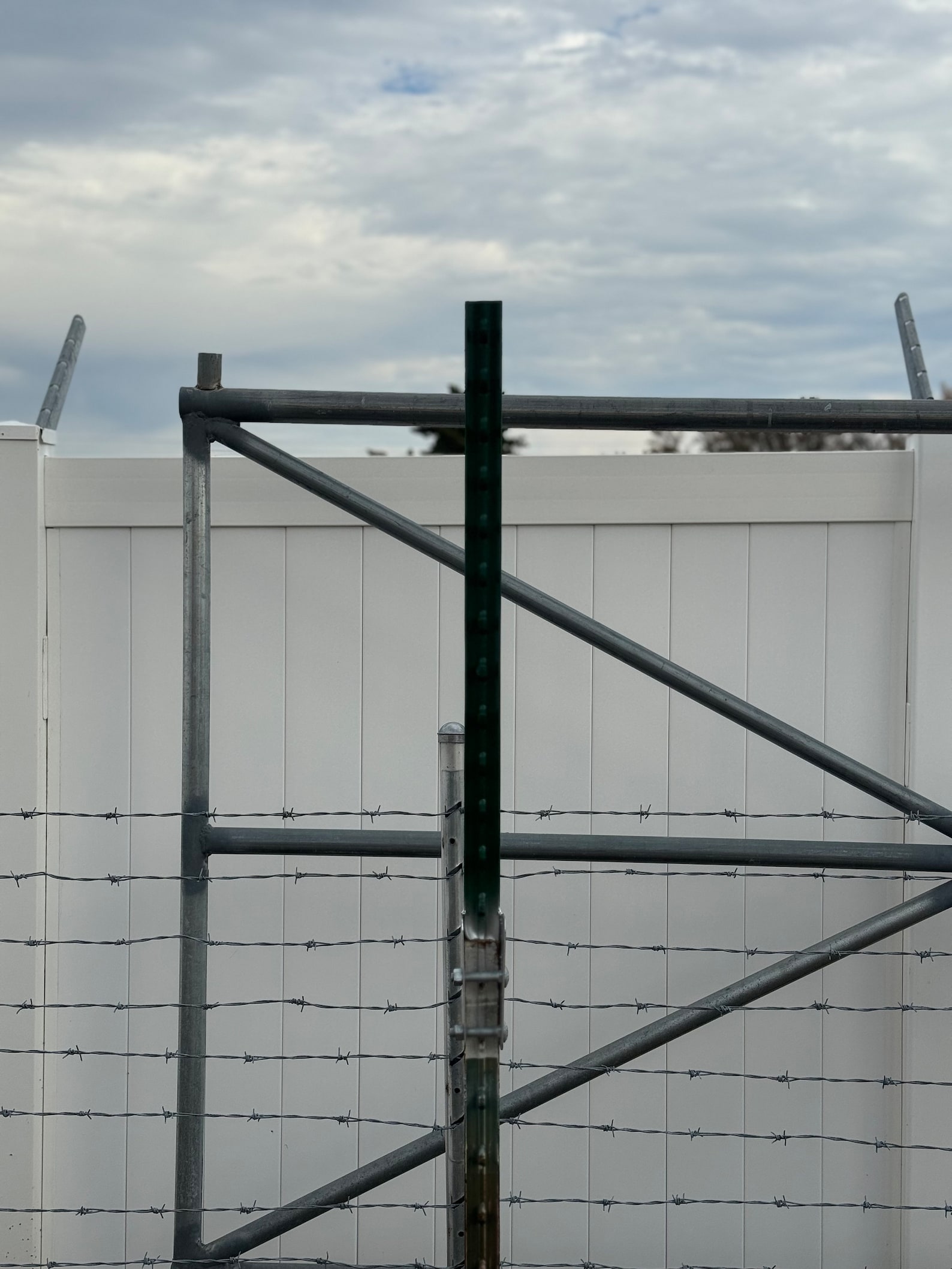 Extend-a-post Vertical Bolt-on T-post Extension X 2' Long - Vineyard ...