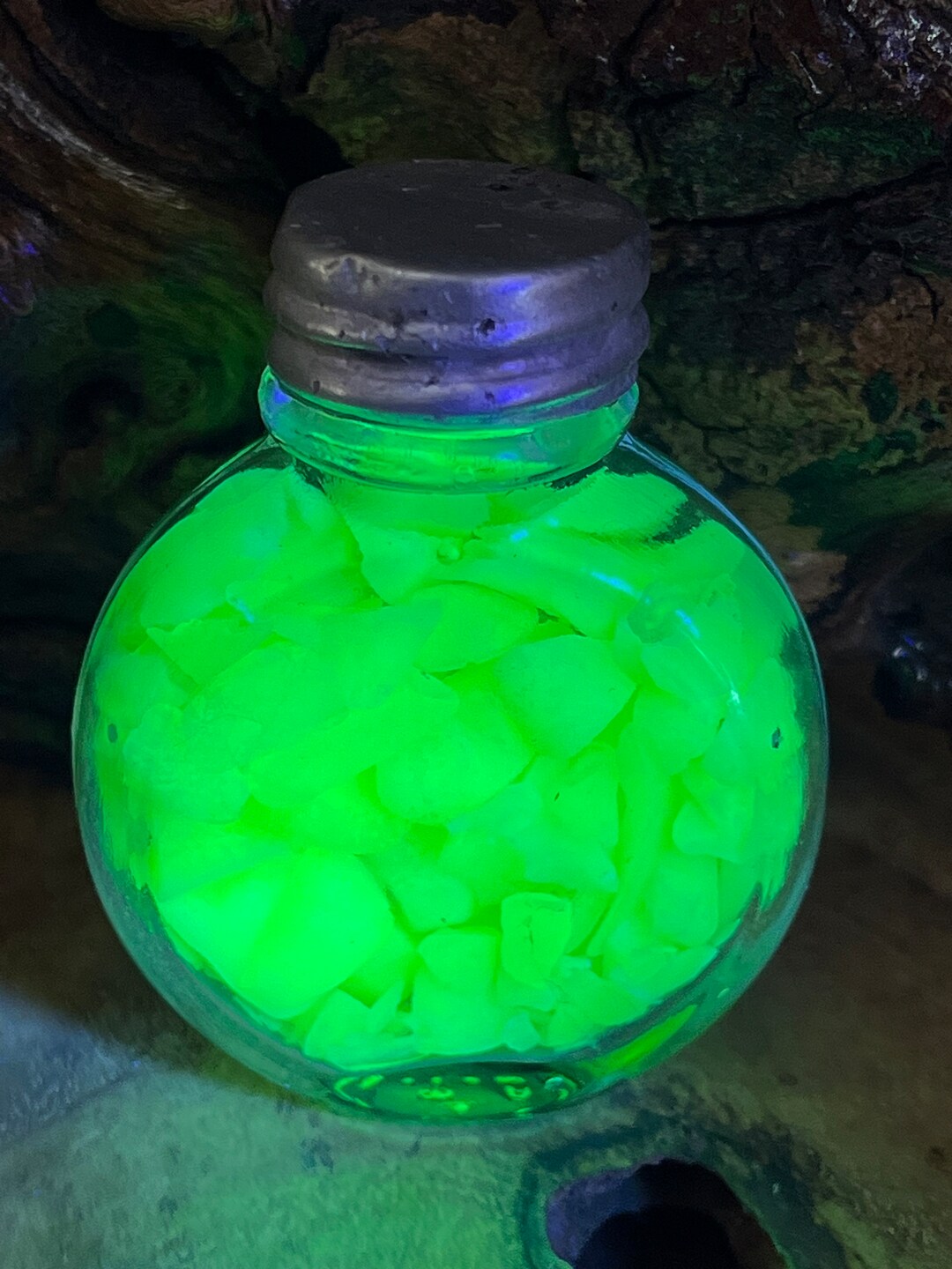 Vintage Beautiful Art Deco Bottle! Gorgeous Uranium Glower! SV2132 - Etsy