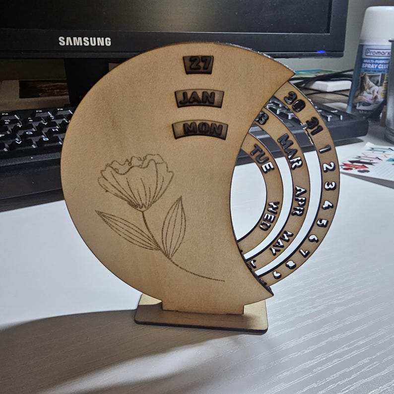 Personalized Perpetual Wooden Calendar - Sustainable Desk Organizer ...