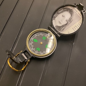 Captain America Compass Agent Carter Peggy Hayley Atwell Prop Replica ...