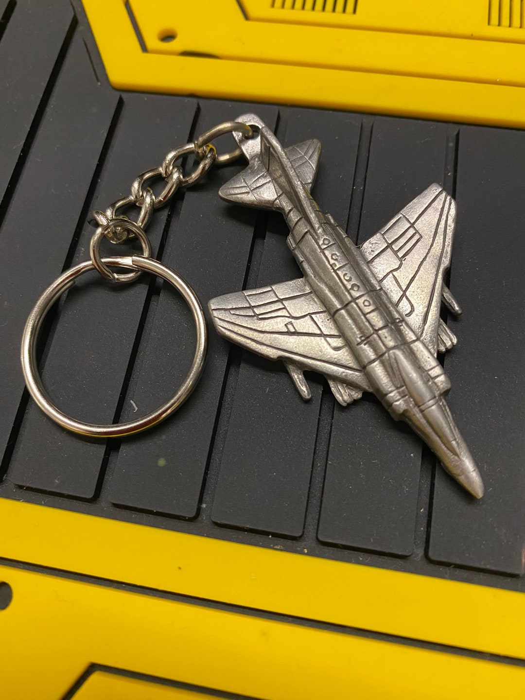 Fighter Pilot Keyring Airplane Aircraft F-4 Phantom Keychain Metal ...