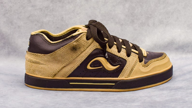 Rare Vintage 2000s Brown Men's Adio Skate Shoes Designed by Kenny ...