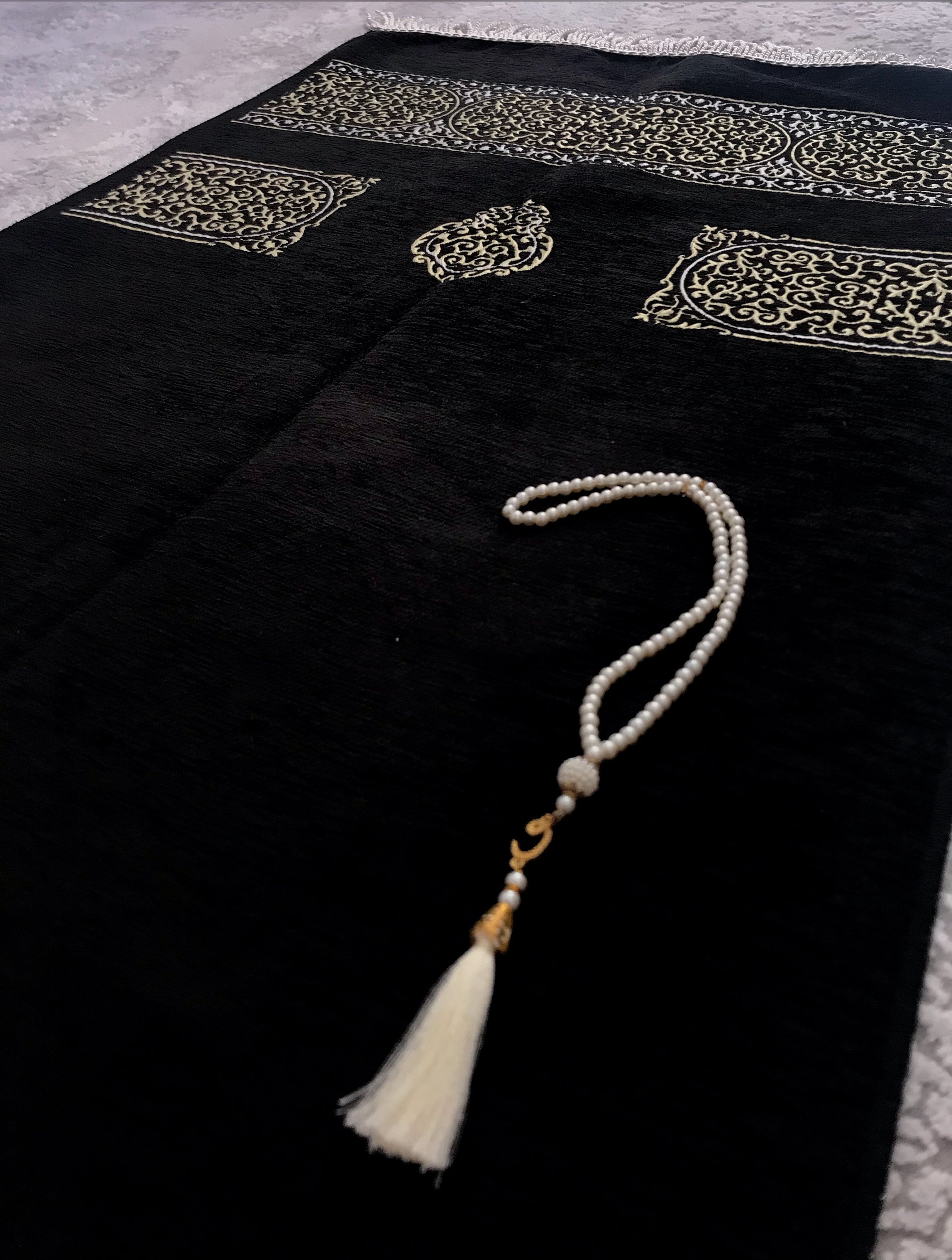 Luxury Islamic Prayer Mat: Black With Gold Floral Design - Etsy