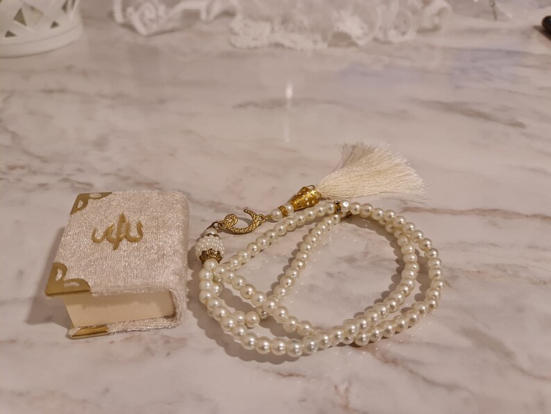 Custom Mini Quran Arabic Velvet Quran Islamic Wedding Favor - Etsy