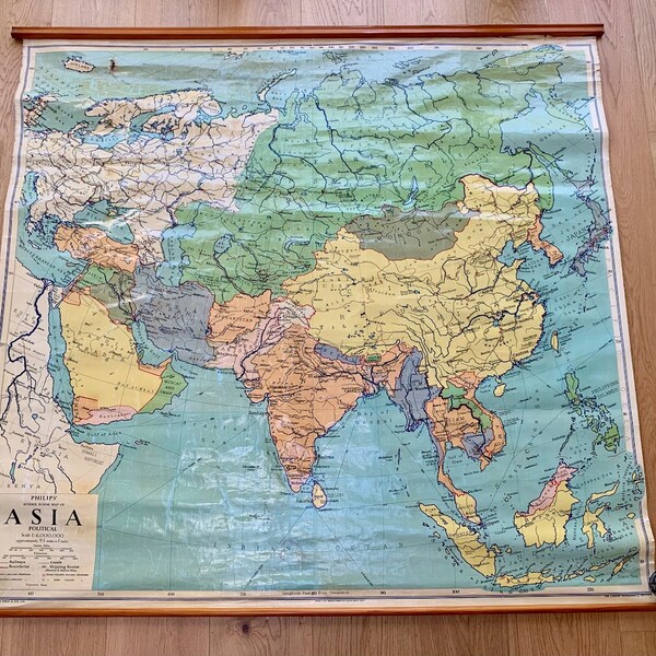 Pull Down Map - Etsy UK