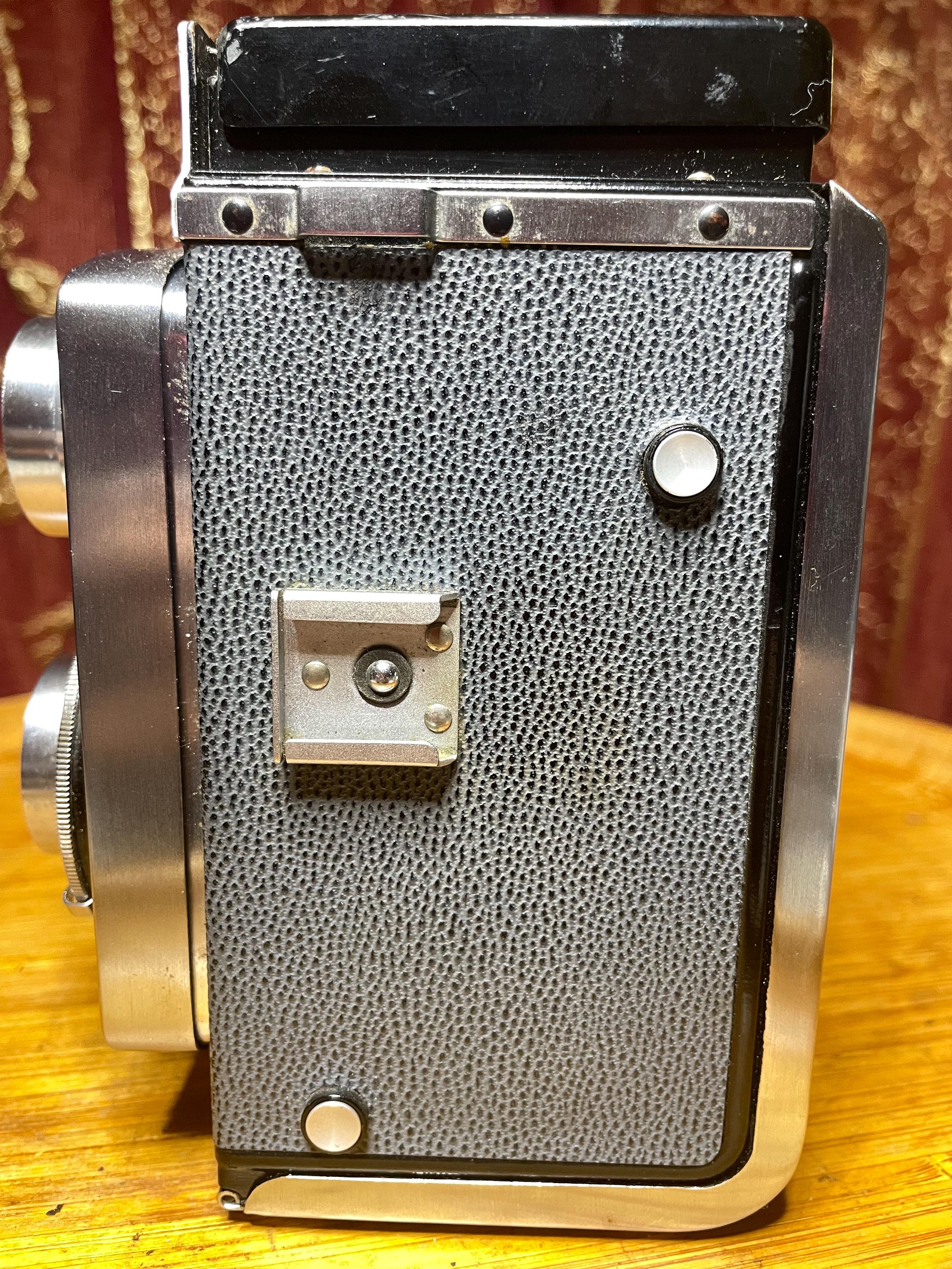 GRAFLEX 22 Model 200 Twin Lens Reflex Camera W/ Graflex Optar 85mm F3.5 ...