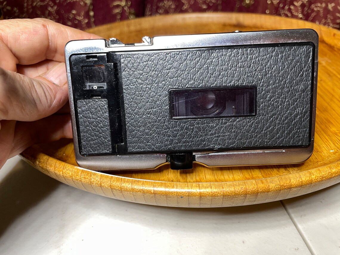 KODAK INSTAMATIC 500 Camera 126 Film W/schneider Kreuznach F2.8 38mm ...