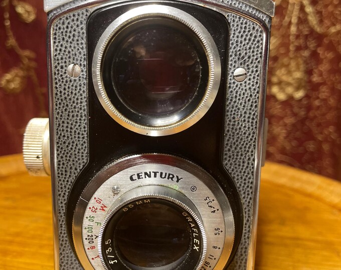 GRAFLEX 22 Model 200 Twin Lens Reflex Camera W/ Graflex Optar 85mm F3.5 ...