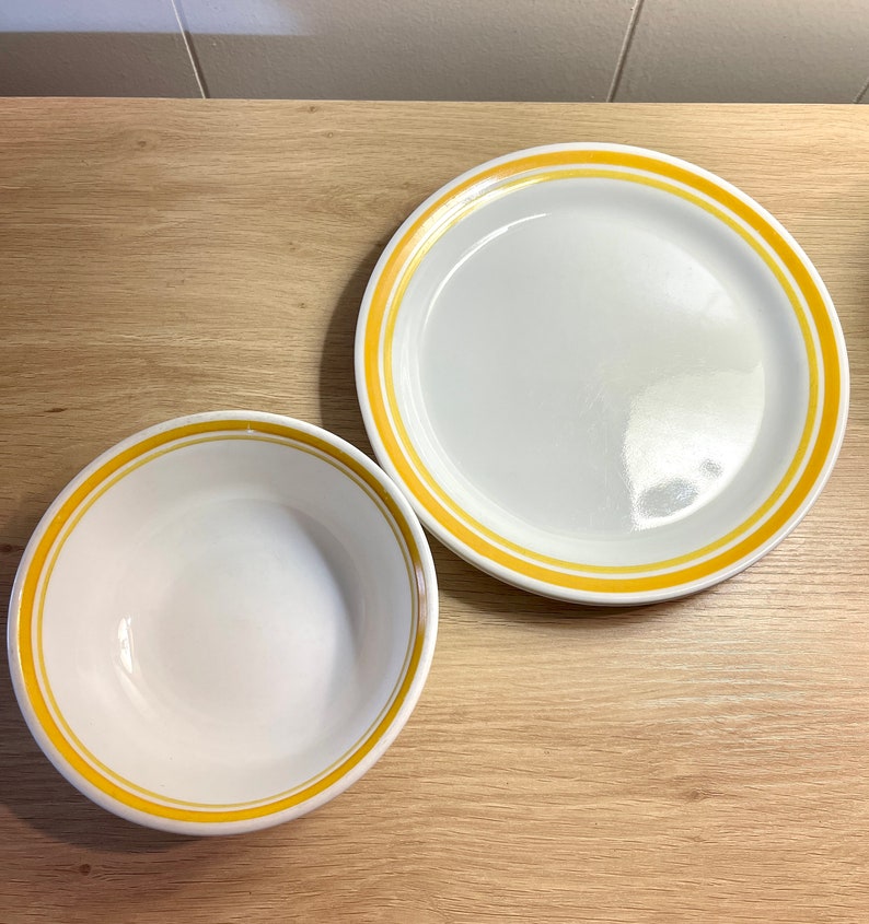 Vintage 1979 Corelle Citrus Yellow Rainbow Stripe Dinnerware Plates ...
