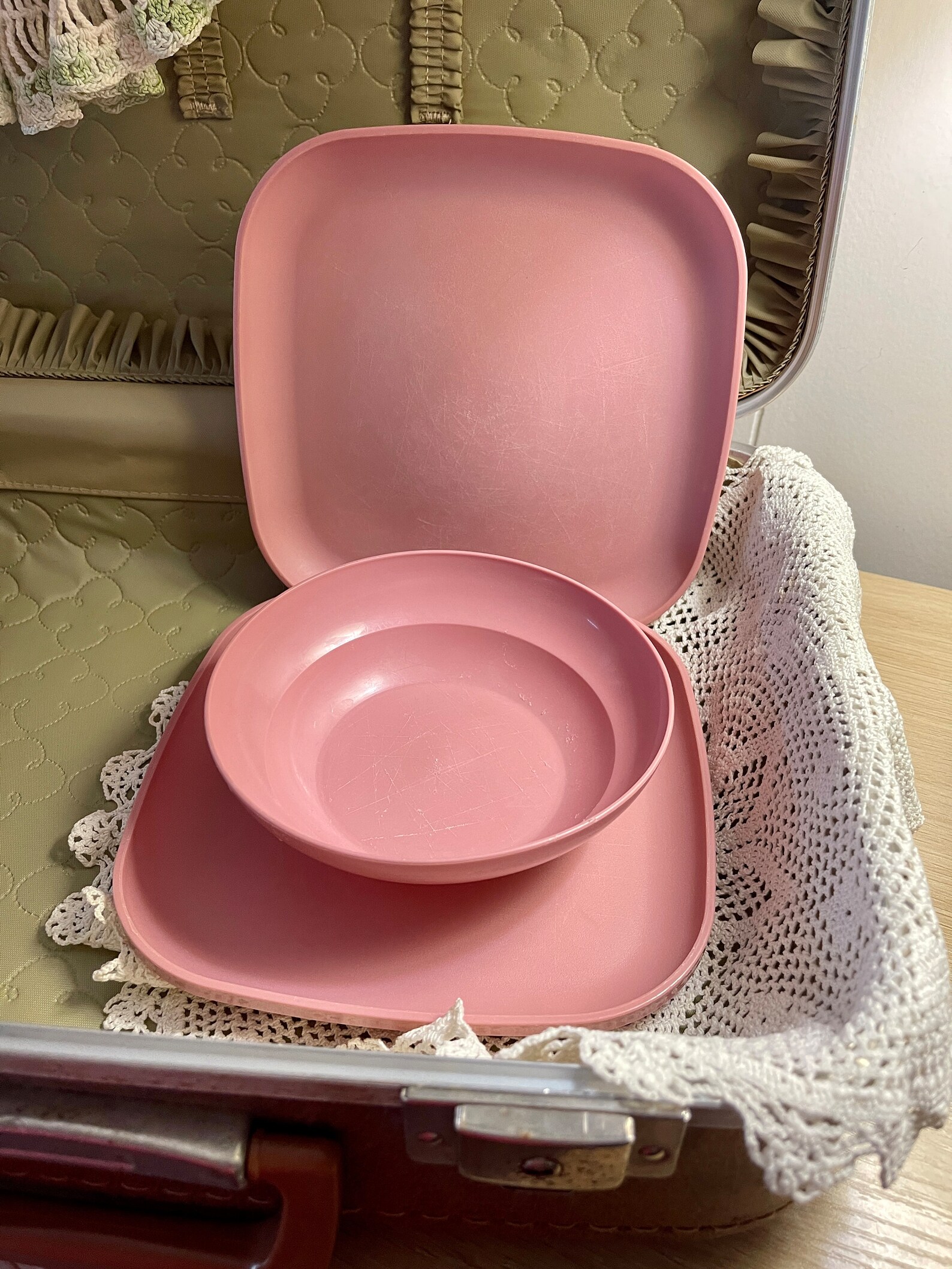 Vintage 80s Tupperware Pink Mug, Bowl & Square Luncheon Plates 155 1534 ...