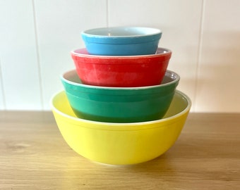 Vintage Pyrex Bowls - Etsy