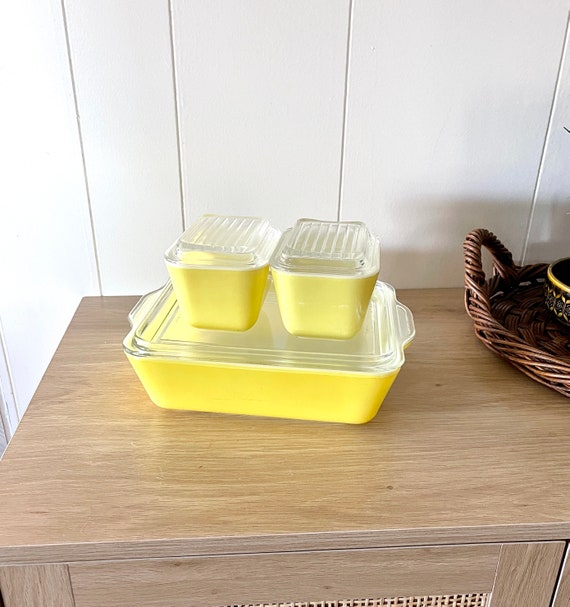 Vintage 1950s Yellow Pyrex Primary Color Refrigerator Fridgie - Etsy
