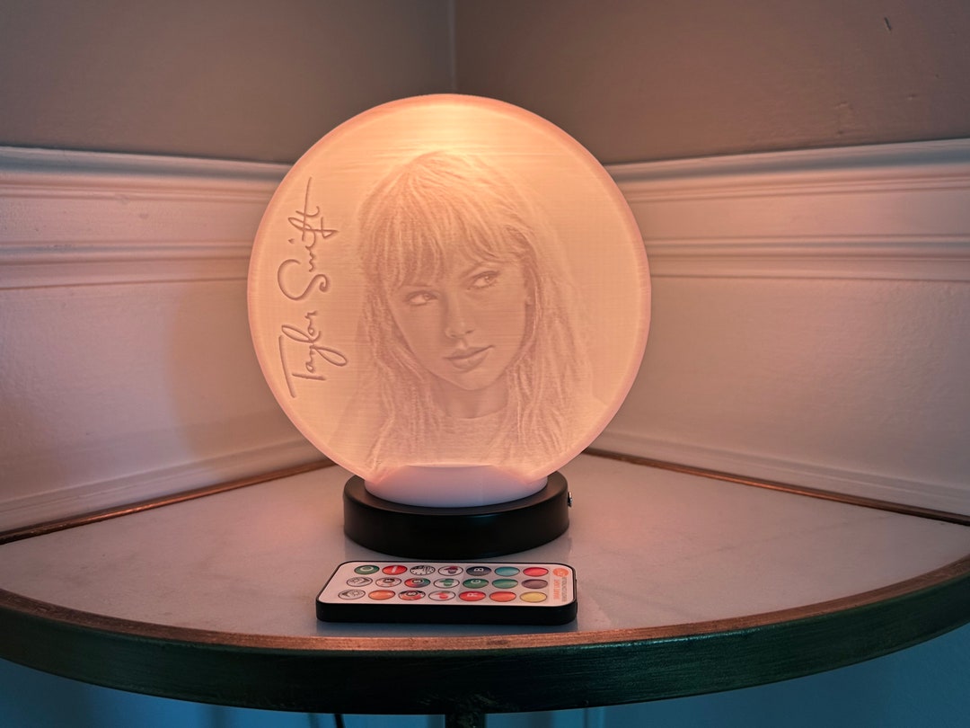 Taylor Swift Custom Fanart Lamp - Etsy