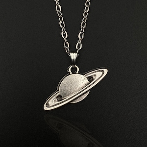 Space Planets Saturn Men Women Necklace, Saturn Necklace, Space Jewelry ...