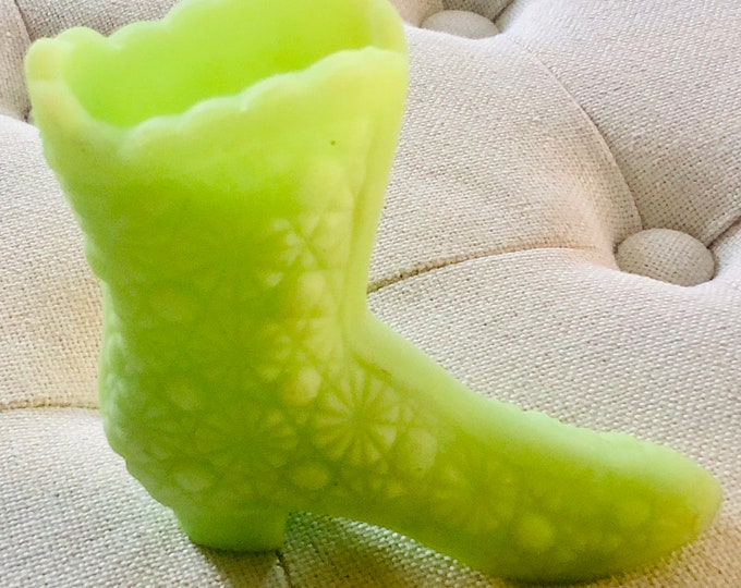 Fenton Daisy Button Boot / Vaseline Glass / Uranium Glass - Etsy