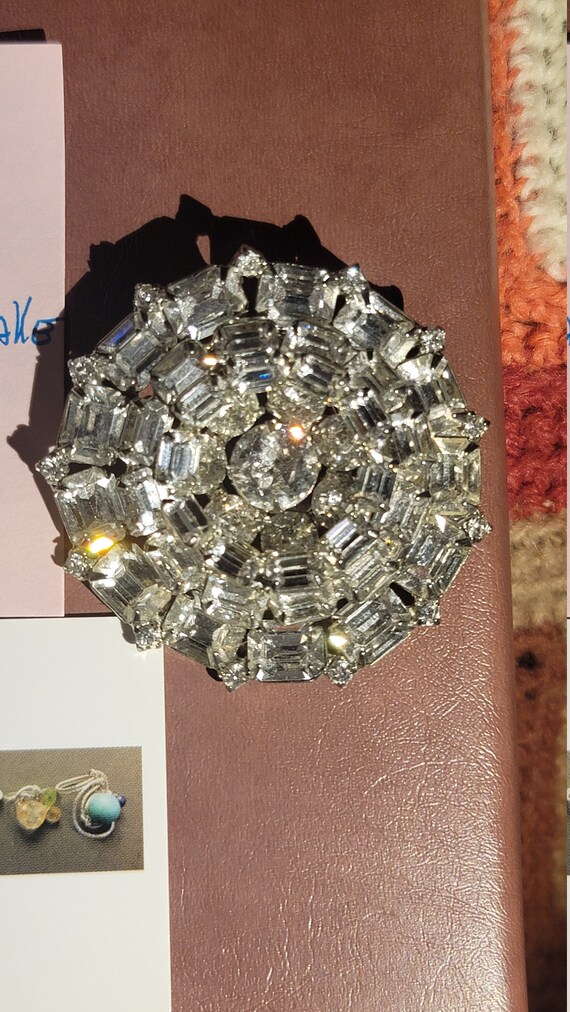 Vintage rhinestone snowflake - Gem