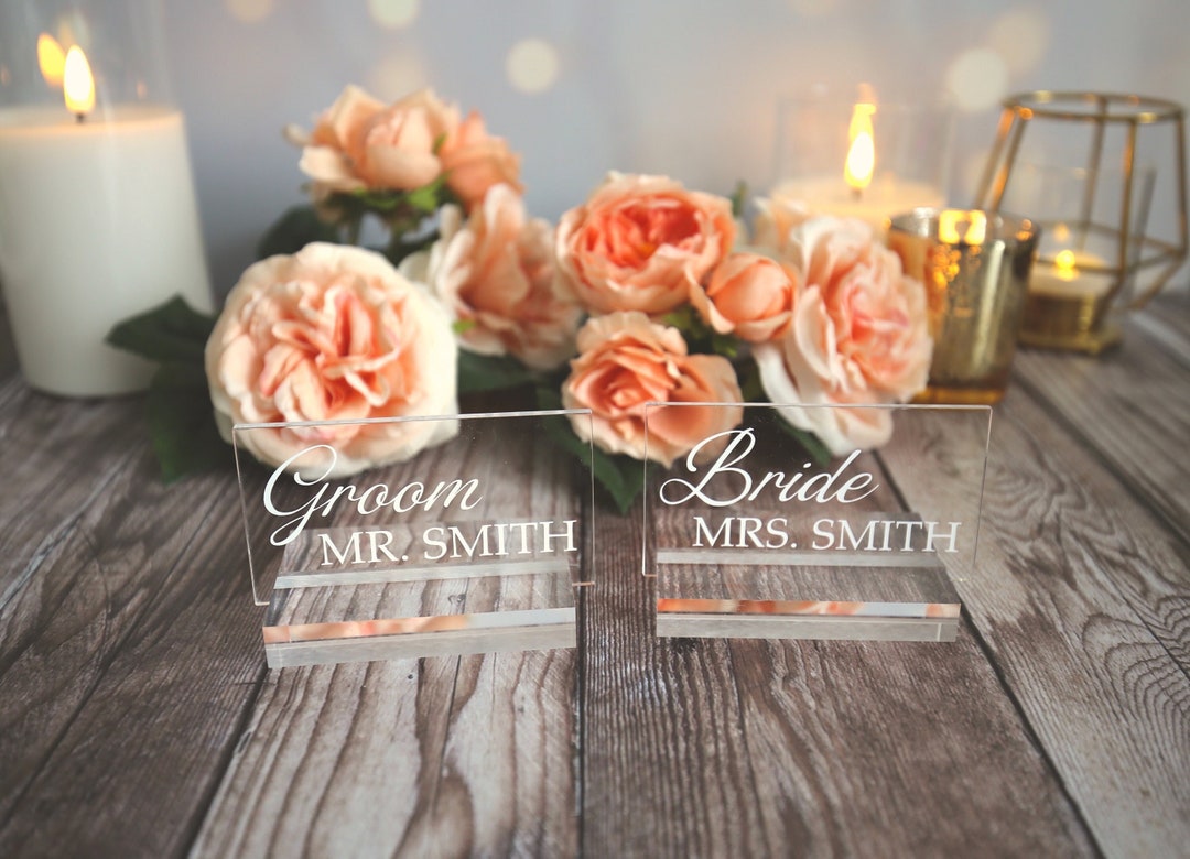 Bride and Groom Wedding Place Cards Set | Mr and Mrs Place Cards ...