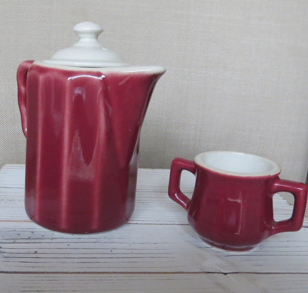 Vintage Hall Restaurant Ware Cranberry/maroon and White Ribbed 1 Cup ...