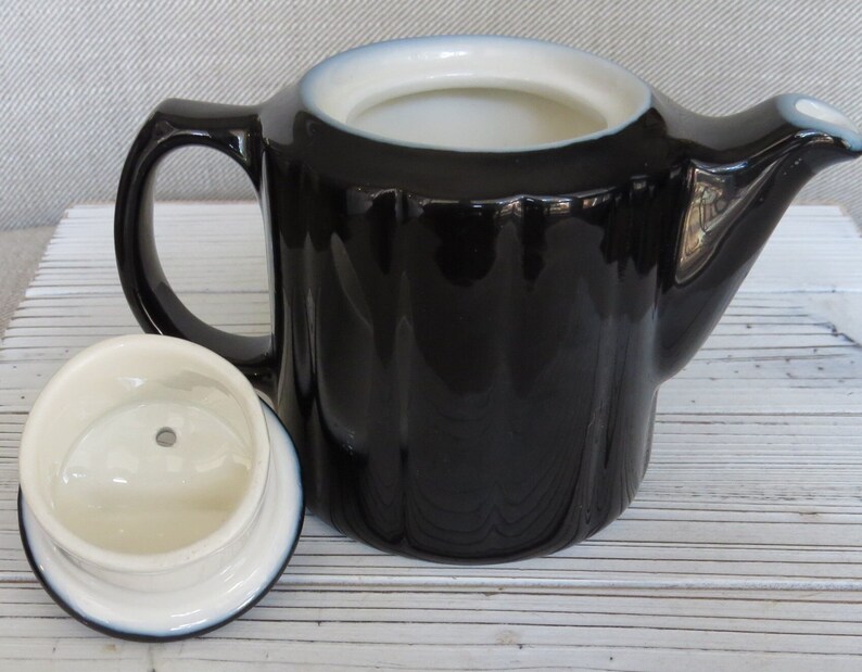 Vintage Hall 1950s Black Iconic Teapot. Marked super-cream. Has a Blue ...