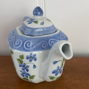 Vintage Andrea Sadek Blue Floral Teapot 100cl Collectible - Excellent ...