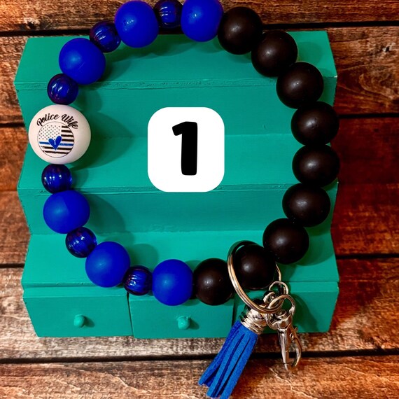 Beaded Bracelet for Officers Blue Line Wristlet thin Blue Line Wristlet Female Officer Keychain LEO Mom LEO Wife Gift Officer Wristlet Etsy