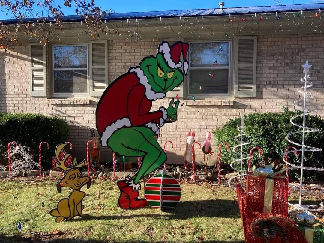 Life Size Grinch Holding Lights Pose And Max Silhouette Stencil