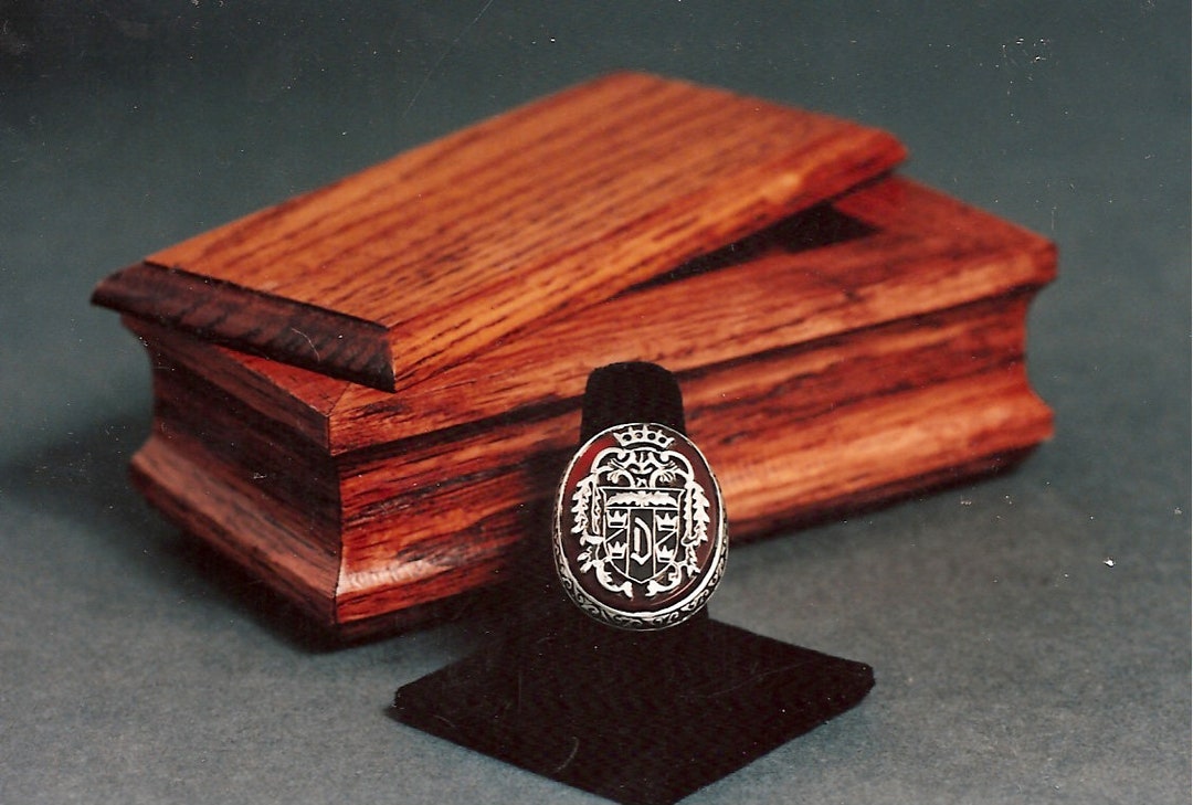 DRACULA CREST RING (the Ultimate Edition) - Etsy