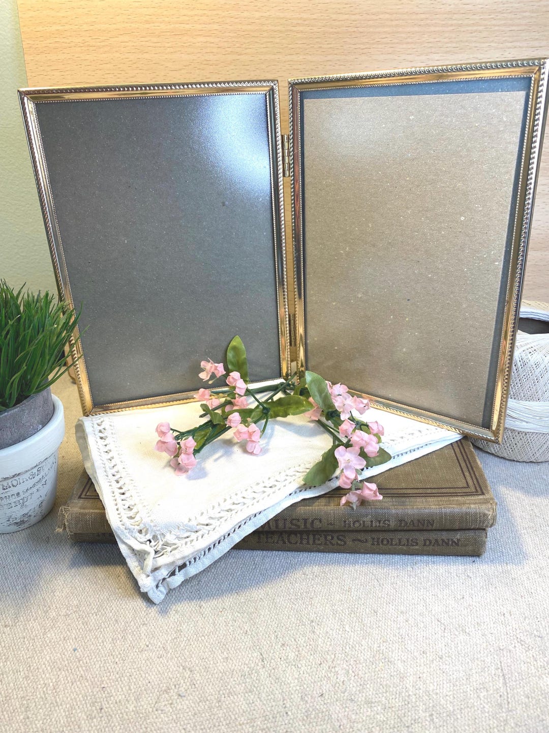 5x7 Brass Picture Frame Vintage Bi-fold Photo Frame With Glass ...