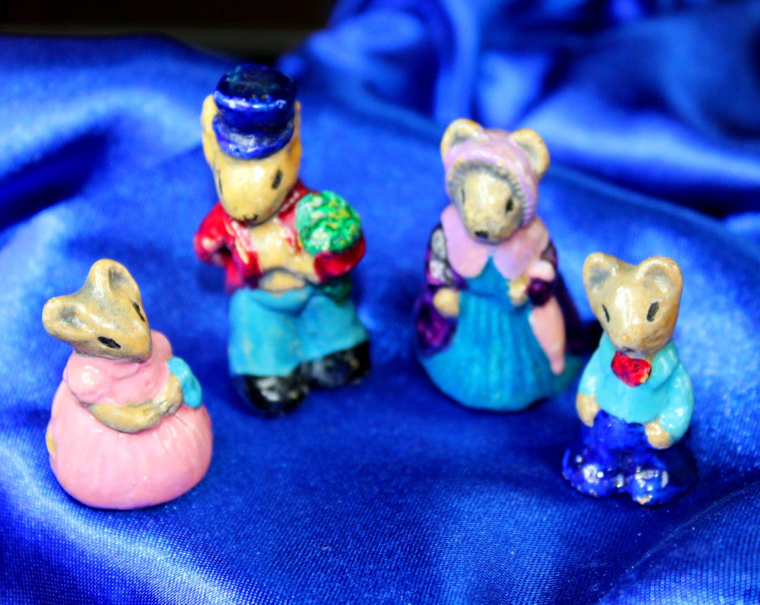 4 Antique Dutch Mouse Family Chalkware Figurines - Etsy