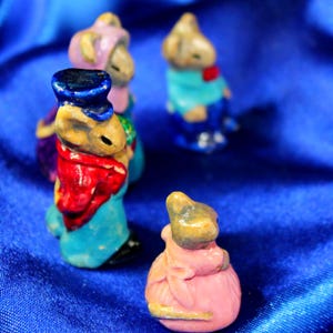 4 Antique Dutch Mouse Family Chalkware Figurines - Etsy