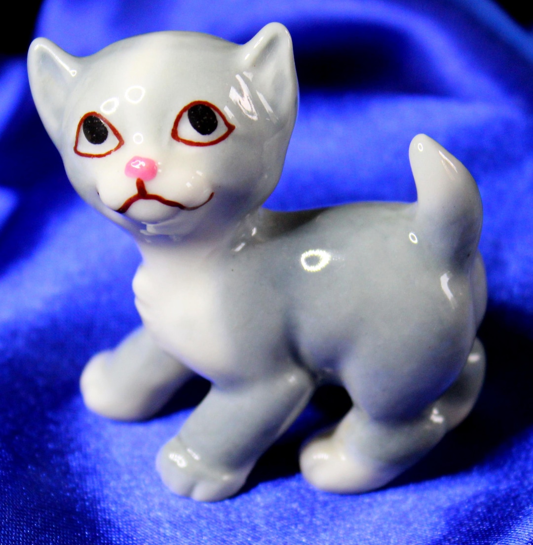 Wade TV Pets Series - Mitzi the Cat - Etsy