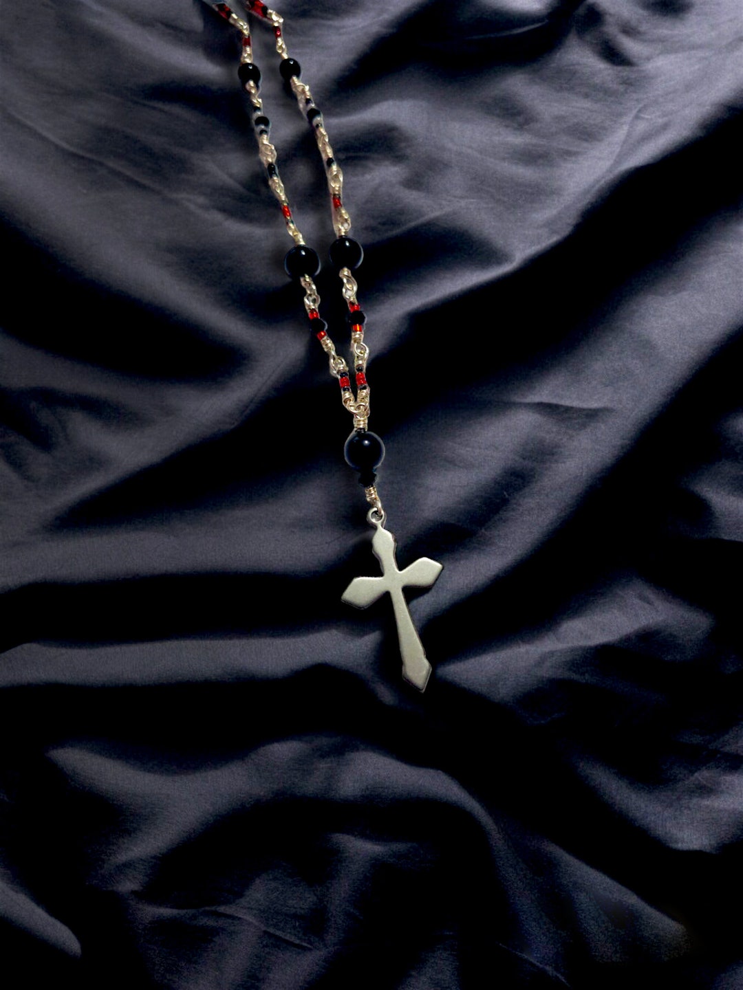 VAMPIRE CROSS A Gothic Wire-wrapped Rosary Necklace/ Handmade Beautiful ...