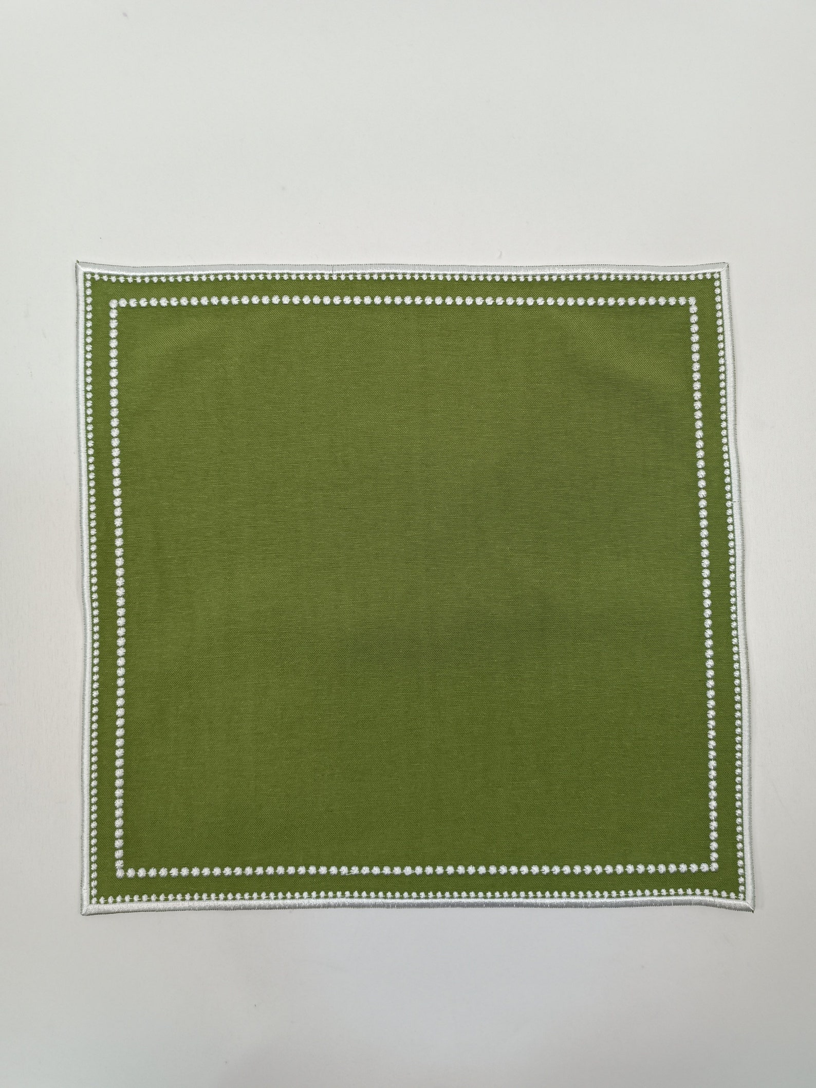 Beautiful Placemats and Napkins Set for 6 | Embroidered Green Modern ...