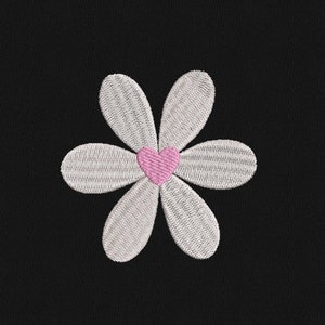 MINI Heart Daisy Embroidery Design, Flower Embroidery Design, Machine ...