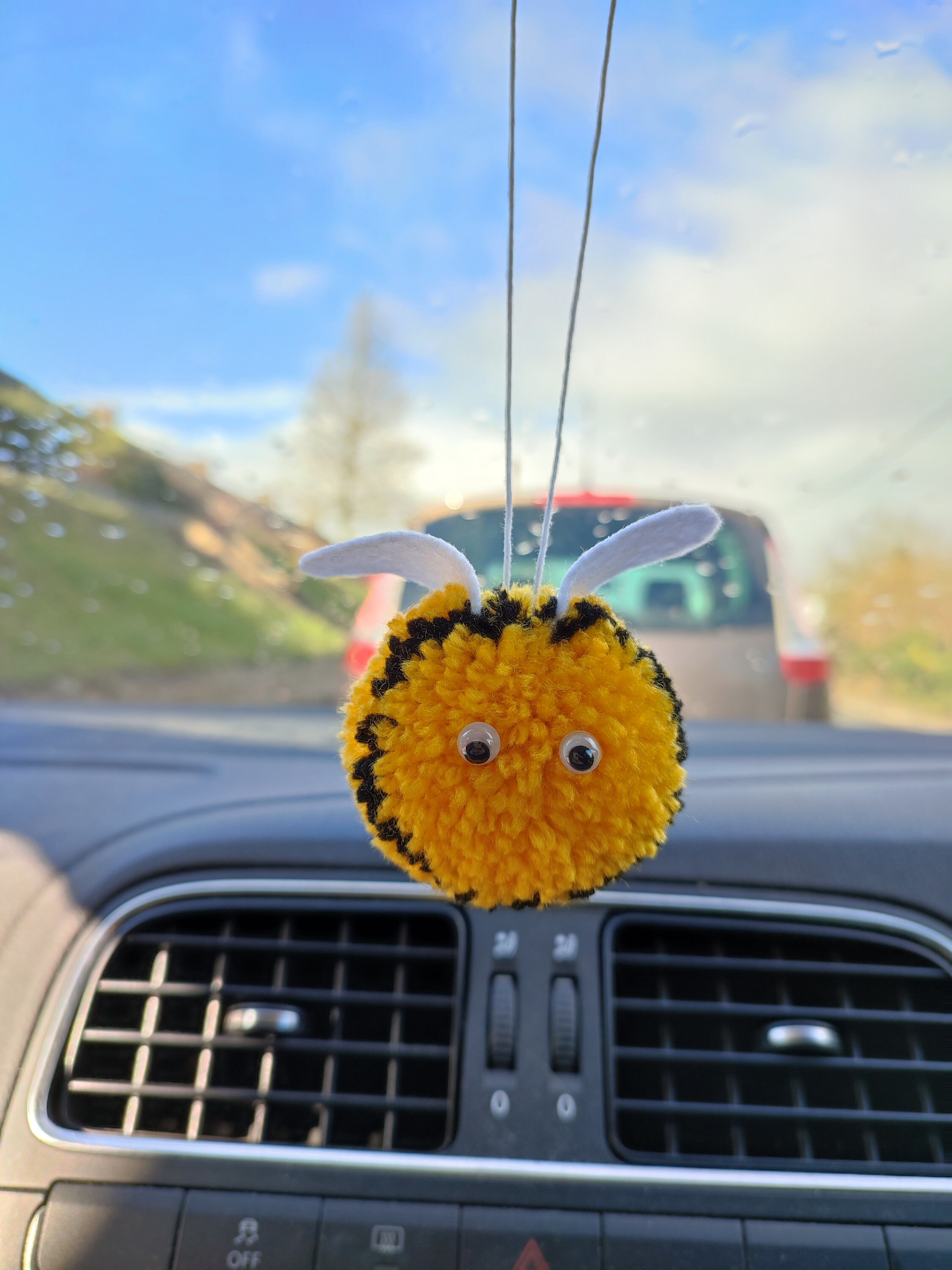 Pom Pom Bee Car Accessory Pom Pom Bee Rear View Mirror Decoration Bee ...
