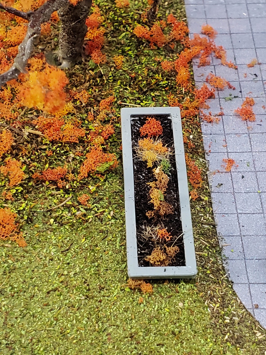 N-scale 3D Printed Long Flower Box (1:160) for Dioramas, Model Trains ...