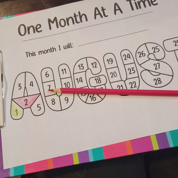 Win August August Monthly Tracker | Etsy