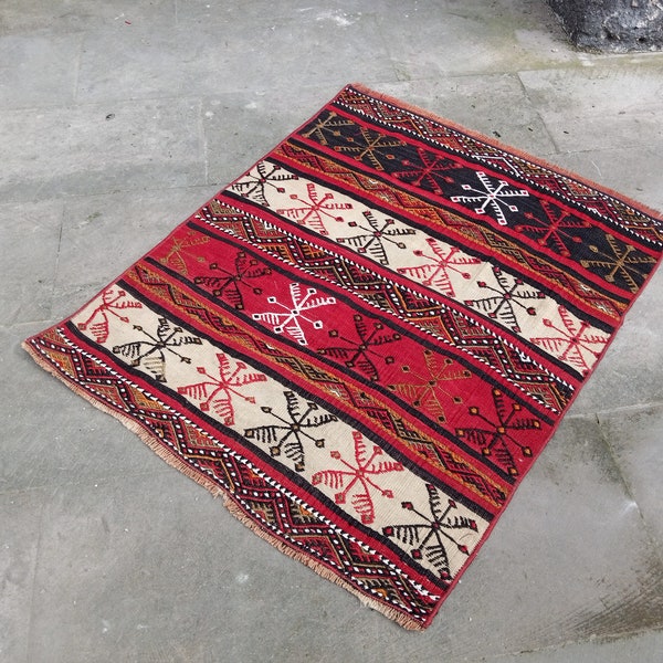 Small Kilim Rug - Etsy
