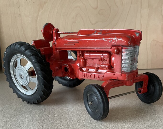 Vintage Hubley Wide Front Cast Iron Farm Tractor, 1950s Hubley Wide ...