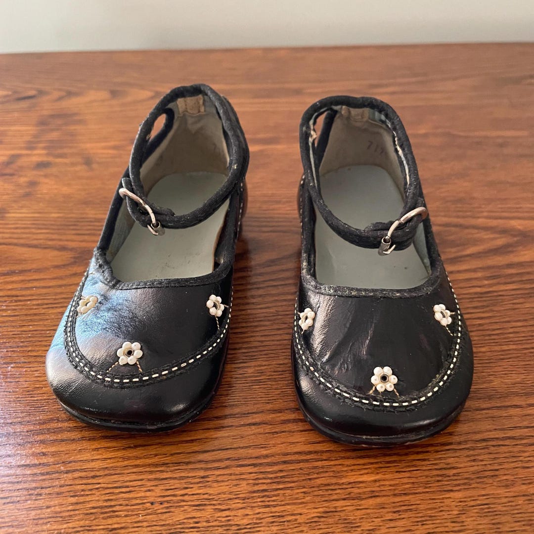 Vintage Child's Mary Jane Shoes With Tiny Beads, 1950's Child's Mary ...
