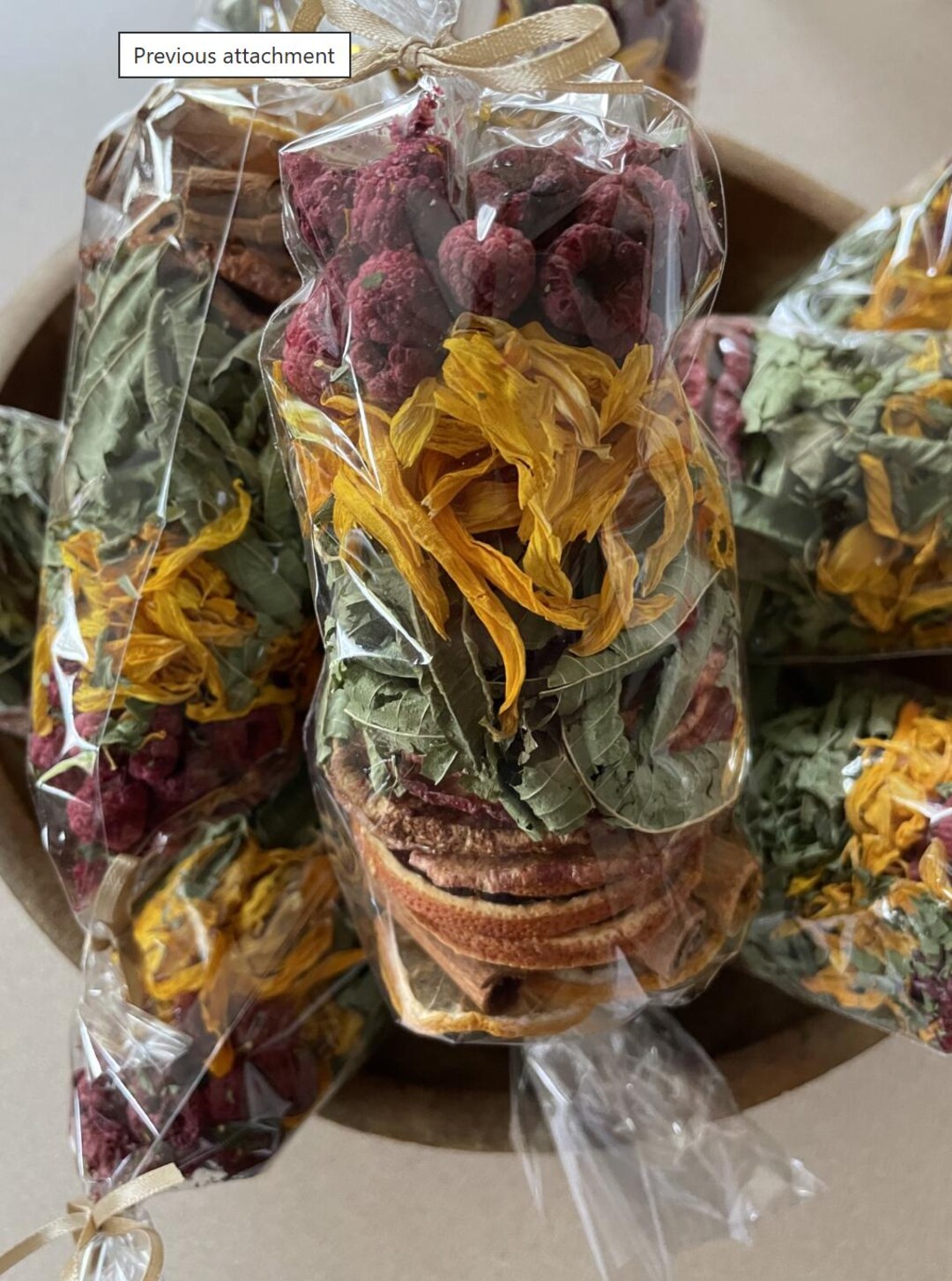 Fall Simmering Potpourri With Cinnamon Sticks Red Raspberries Lemon ...