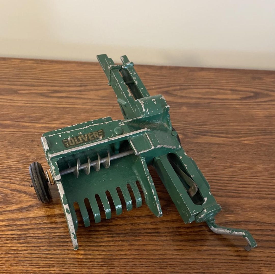 Vintage Oliver Metal Die Cast Hay Baler 1/16 Scale, 1950s Oliver Metal ...